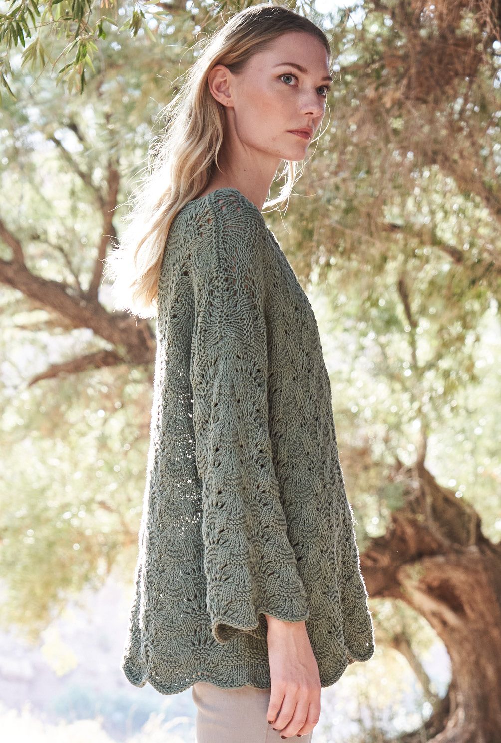 Relaxter Pulli im Ajourmuster